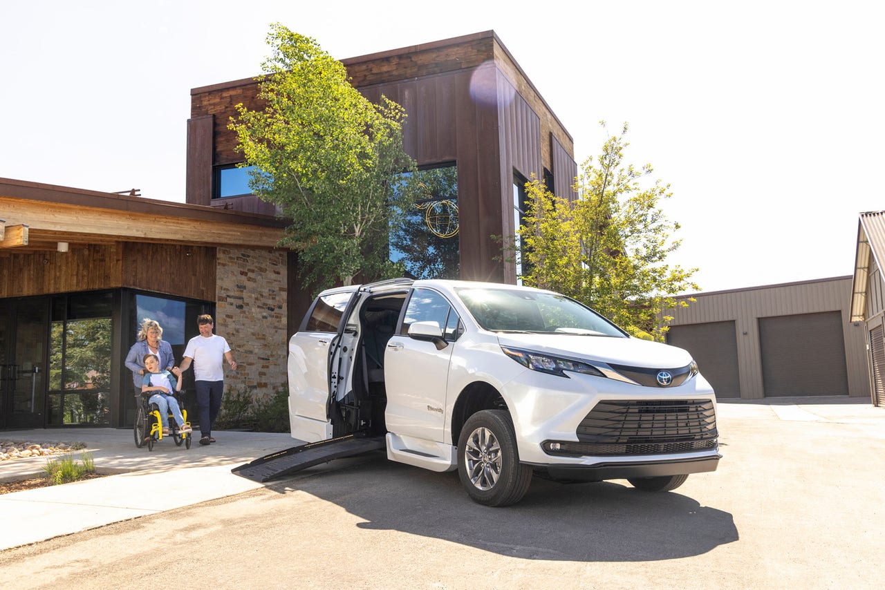 Wheelchair Accessible Vehicles & Vans | BraunAbility