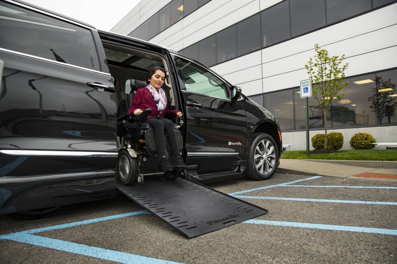 Wheelchair Van Buyer's Guide | BraunAbility