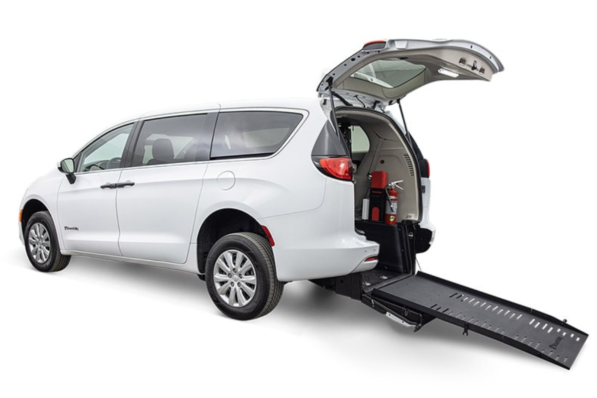 Commercial ADA Vans | ADA-Compliant | BraunAbility