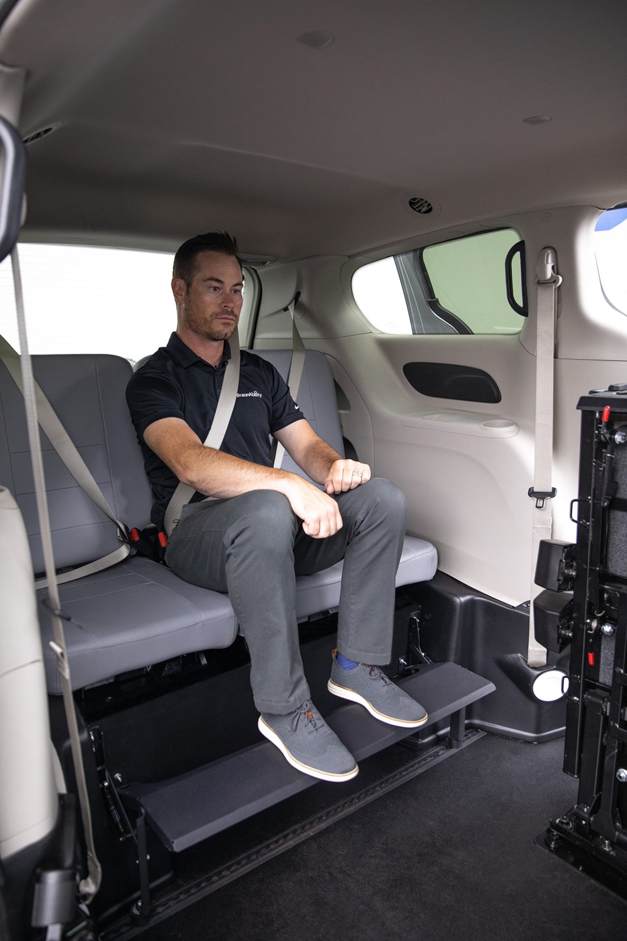 Chrysler ADA Infloor Wheelchair Van | BraunAbility