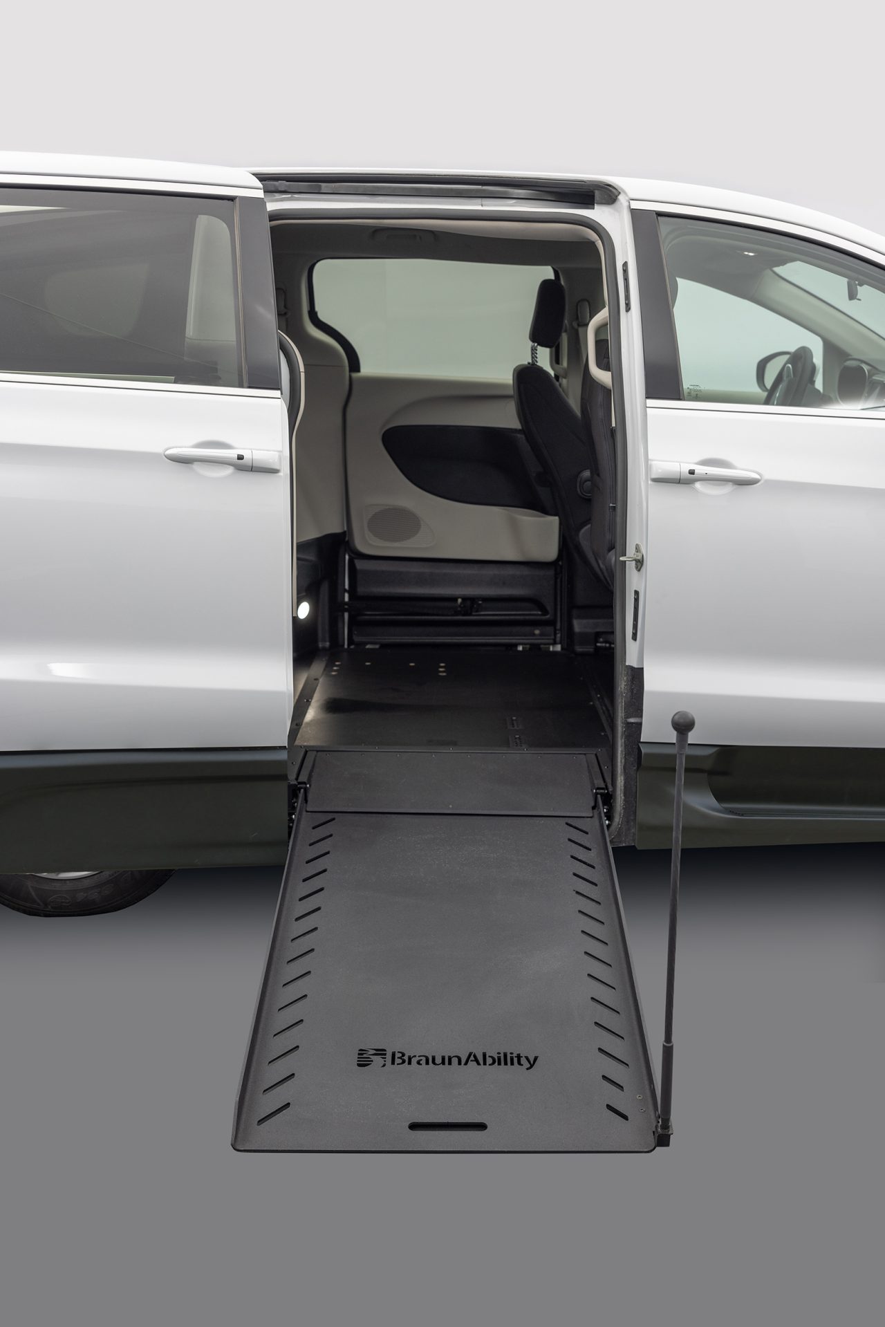 Chrysler ADA Infloor Wheelchair Van | BraunAbility