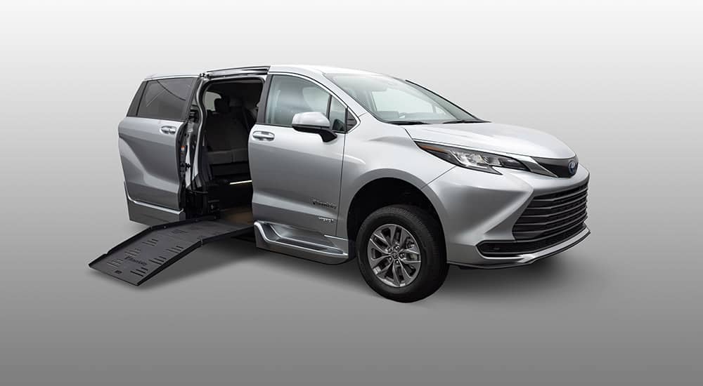 Toyota Sienna Hybrid Wheelchair Van | BraunAbility