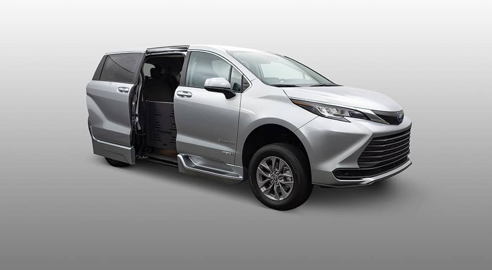 Toyota Sienna Hybrid Wheelchair Van | BraunAbility