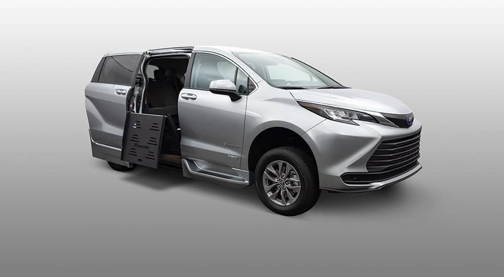 Toyota Sienna Hybrid Wheelchair Van | BraunAbility